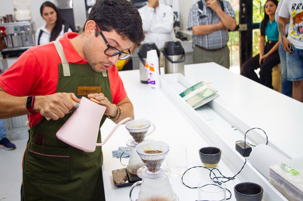 Productividad y competitividad del café, tema de análisis en la Escuela ...